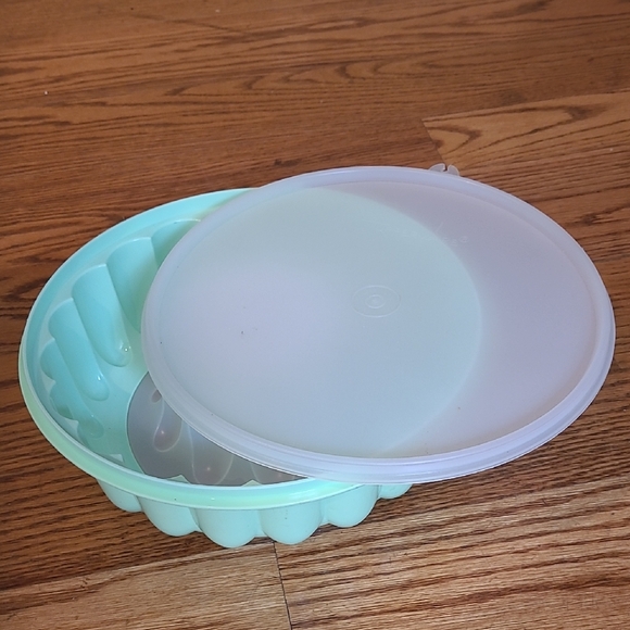 Tupperware | Kitchen | Tupperware New Vintage Jello Mold | Poshmark